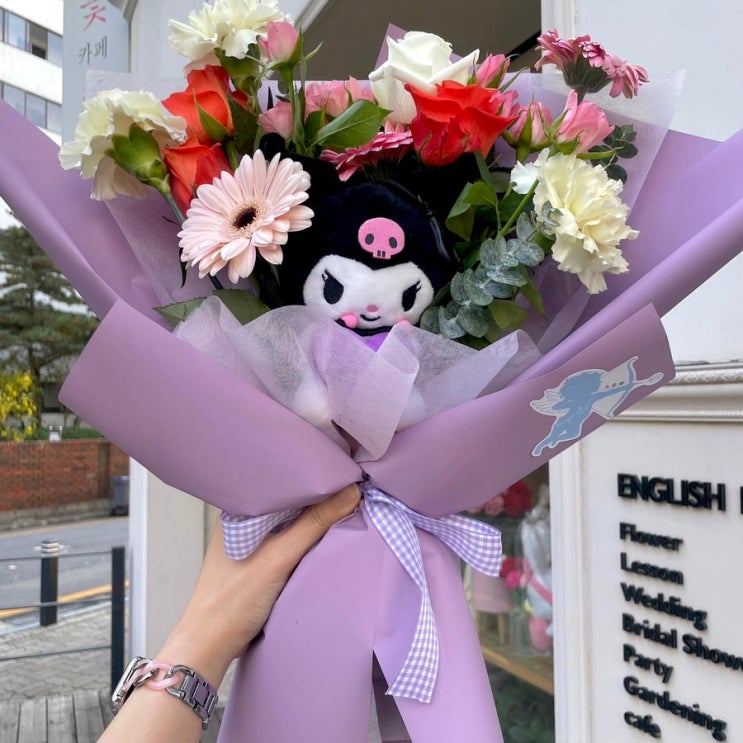 대치동꽃집•소유화 쿠로미꽃다발 쿠로미인형 캐릭터꽃다발 인형꽃다발 산리오꽃다발 산리오인형 쿠로미 네이버 블로그