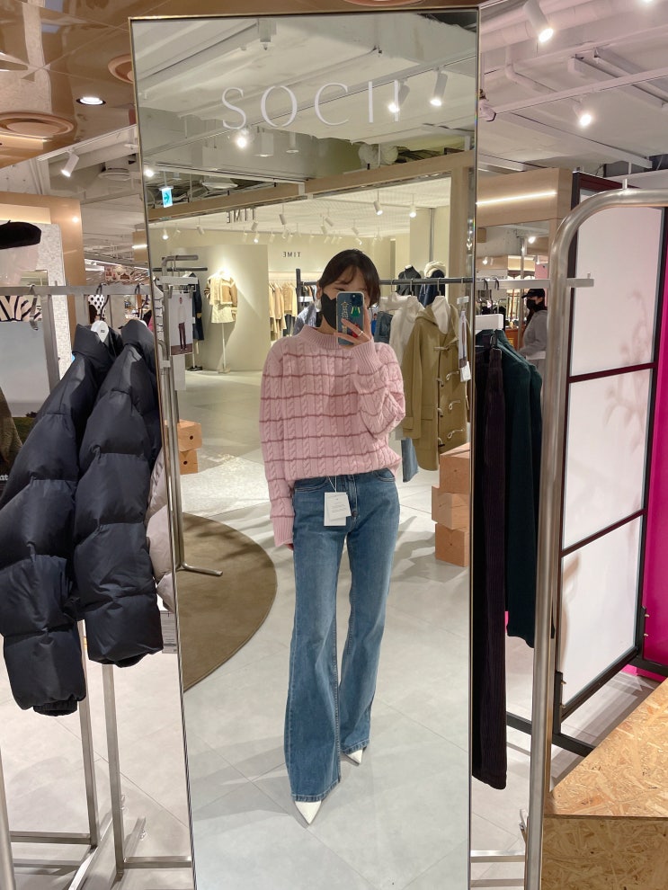 롱코트와 니트 맛집 소치이 socii 현대 압구정 팝업스토어 : 네이버 블로그