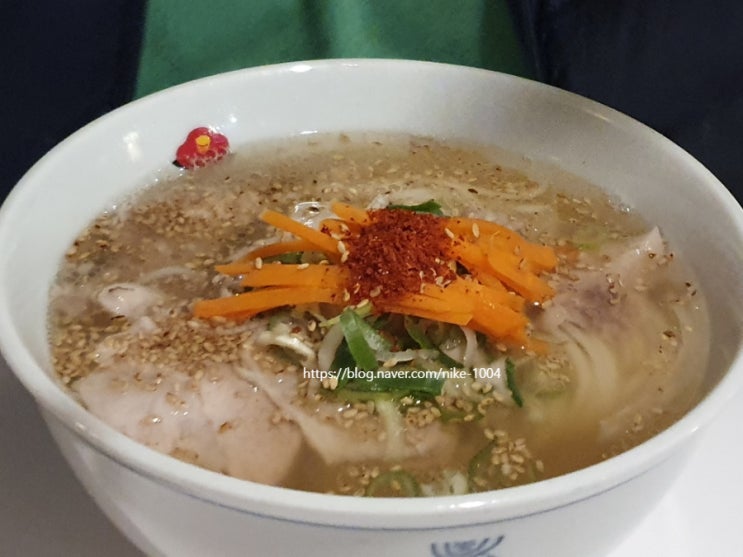 안국역 1번 출구 서울공예박물관 동백식당 돼지국밥 고기국수 가성비맛집 북촌 한옥 카페 수달 네이버 블로그