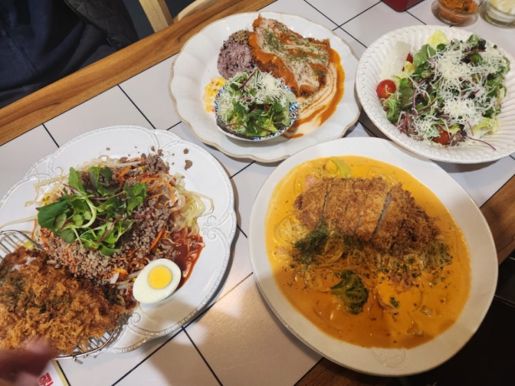 대구 이시아폴리스 맛집 왕비 돈까스 푸짐하게 맛있게 한상 네이버 블로그