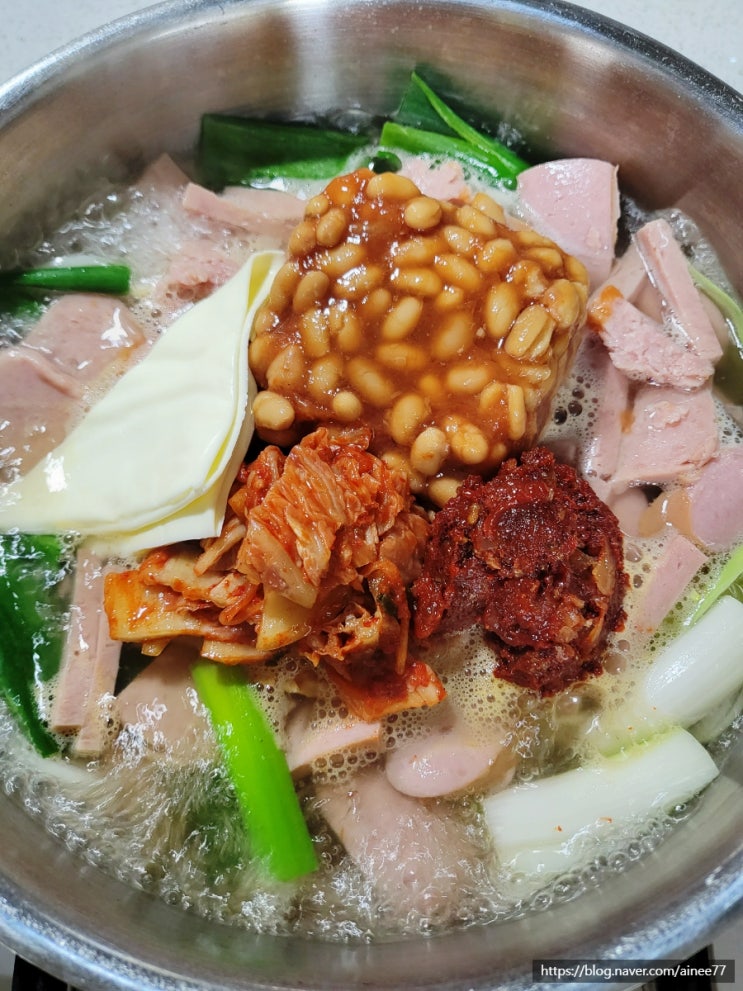 백종원 부대찌개 양념장 만드는 법 통조림햄 후랑크소세지 베이크드빈스 없으면 케찹 국물요리 찌개요리 한식 Feat 된장