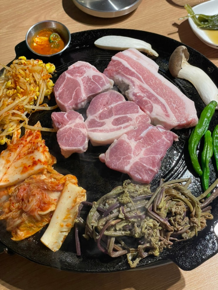 대전 상대동 솥뚜껑삽겹살 맛집 '복돼지식당'🐷 : 네이버 블로그