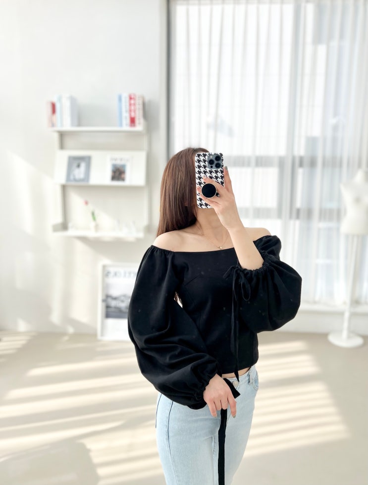 여성의류쇼핑몰, 모노빈제이 monobinj / 아린 오프 블라우스 : 네이버 블로그