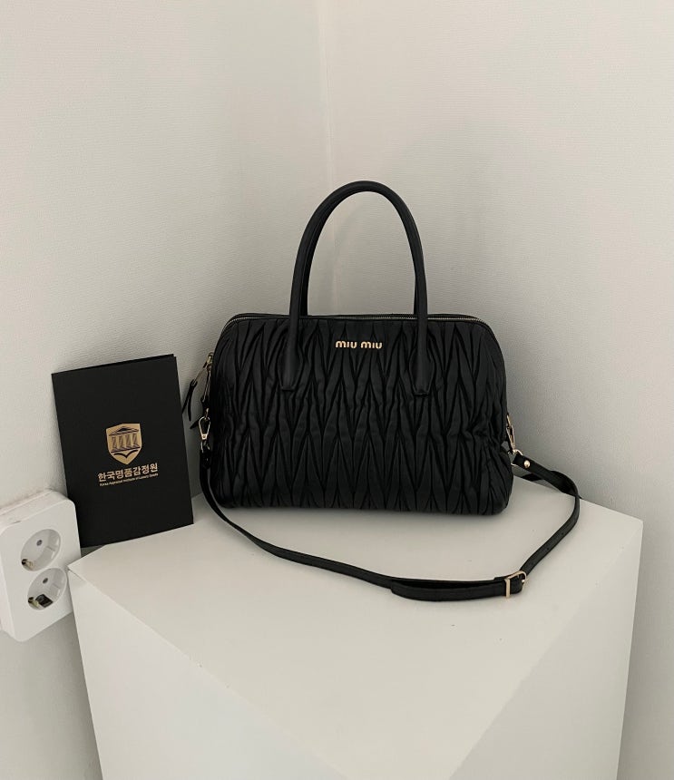 [Sold ][MIUMIU] 정품 미우미우 마테라쎄 크로스백 : 네이버 블로그