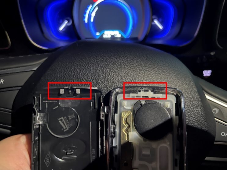 QM6, XM3, SM6 스마트키 배터리 교체 방법, 스마트카드전지를 교체해 주십시오 알림 / 르노 삼성 자동차 스마트키 배터리 교체 / CR2032 리튬 코인 건전지 ...