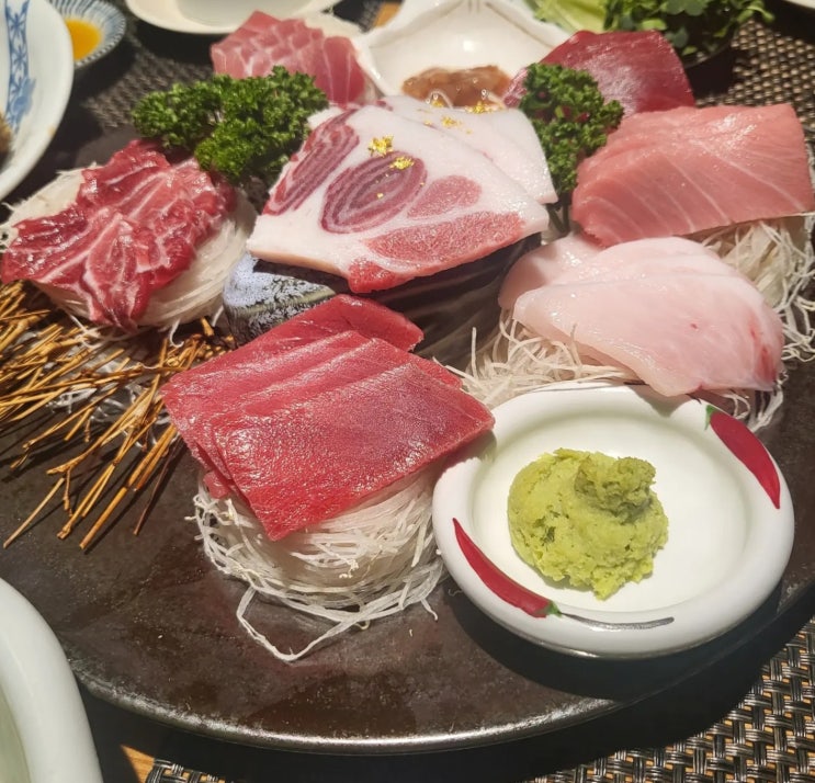 이춘복 참치 광교 아브뉴프랑 혼마구로 전문점에서 무한리필되는 참치회로 저녁 모임 네이버 블로그