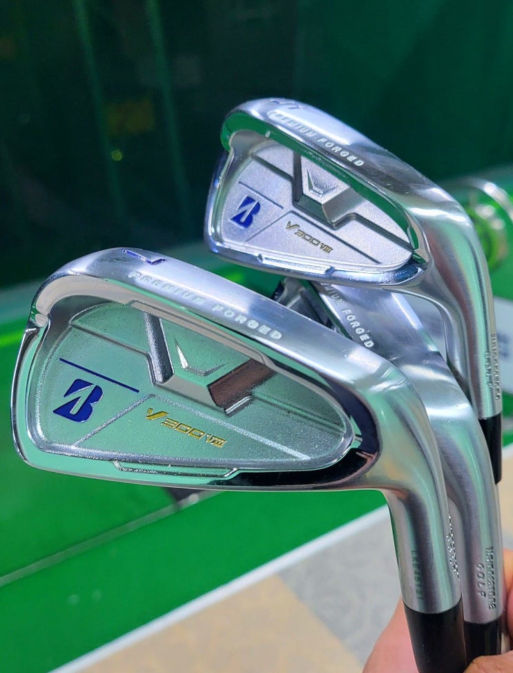 V300 8시리즈 아이언 모두스 105R 시타 리뷰 후기 : 네이버 블로그