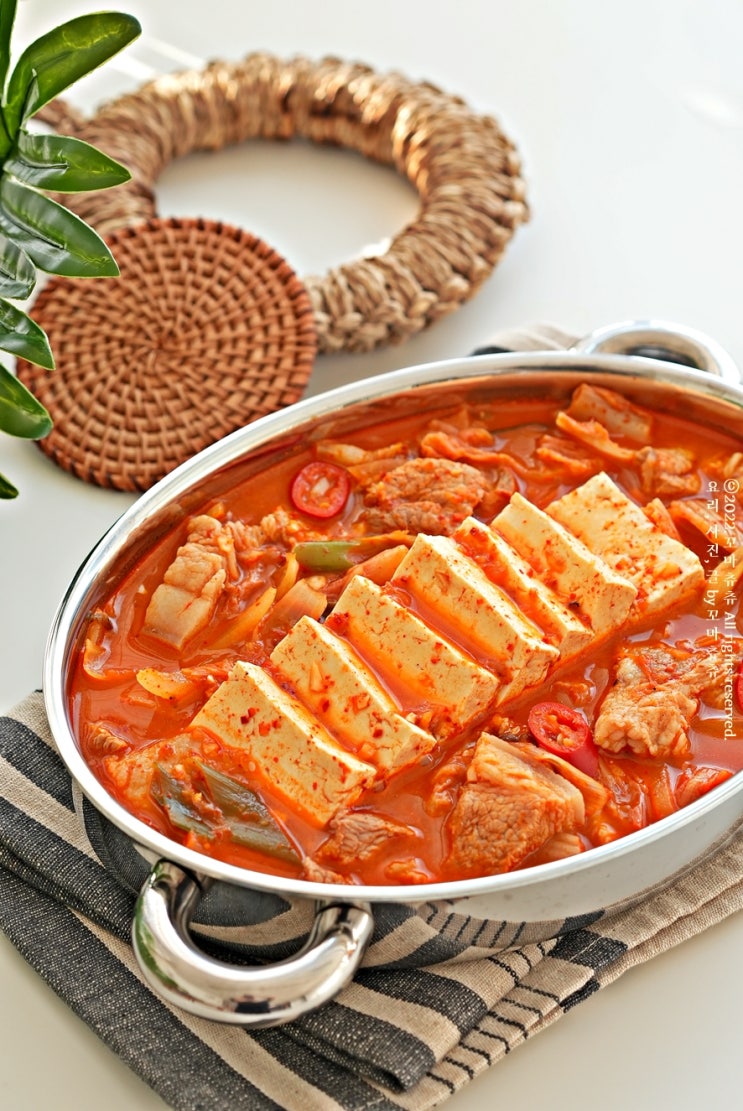돼지고기 김치찌개 맛있게 끓이는법 맛보장 김치찌개 레시피 비법 찌개종류 네이버 블로그