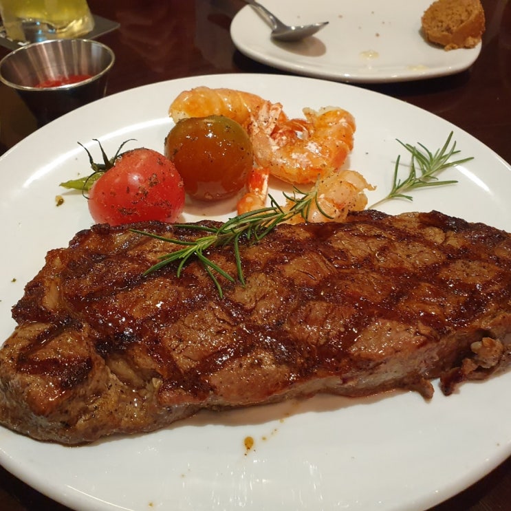 아웃백 꿀팁 아웃백 잠실점 스테이크와 투움바파스타 여전히 맛있는 스테이크하우스 네이버 블로그