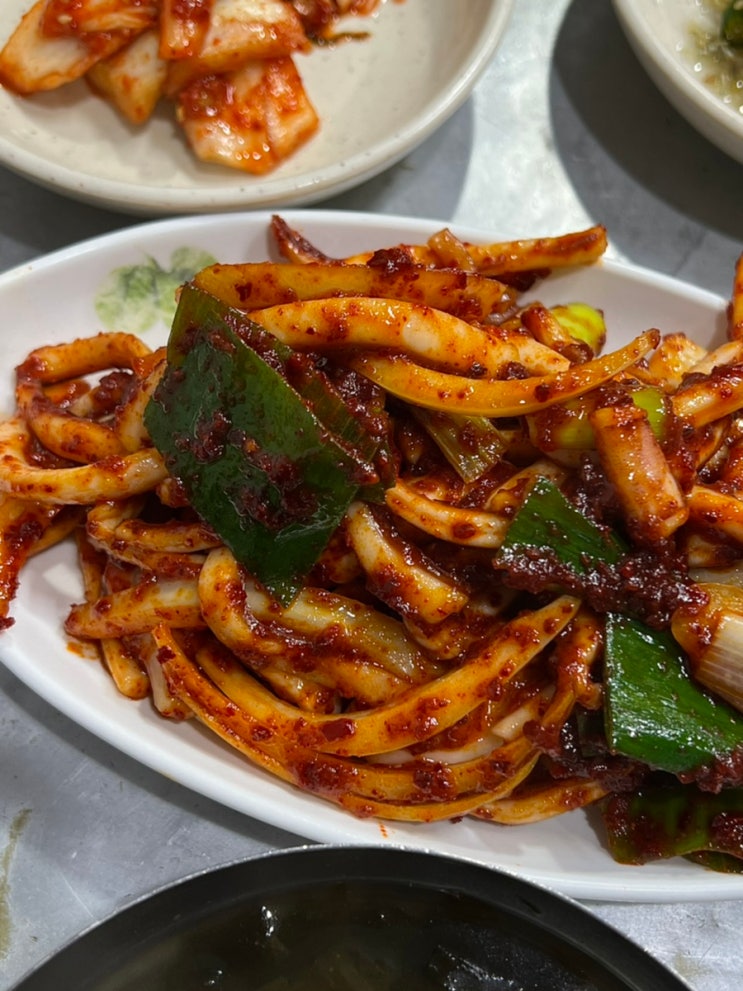 경기군포산본동 현주식당 혼밥하기 좋은 산본중심상가 맛집 오징어볶음 추천 네이버 블로그
