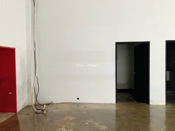 거래완료 보증금 1억원월세 800무권리28122m²한남동 유엔빌리지길 인더스트리얼 무드 층고 높은 무권리 지층 상가