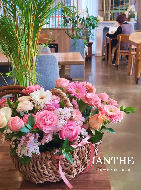 핑크 파스텔 꽃바구니 / 춘천꽃집 / 이안테 플라워 카페 : 네이버 블로그
