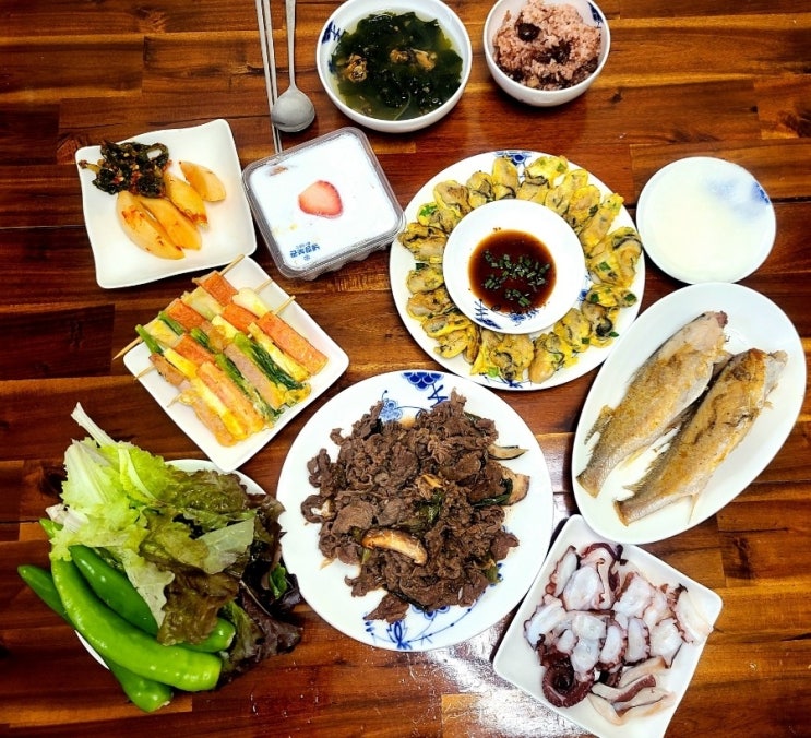 남편 생일상 신랑 생일상차리기🎂소불고기굴전홍합미역국 ️ 네이버 블로그