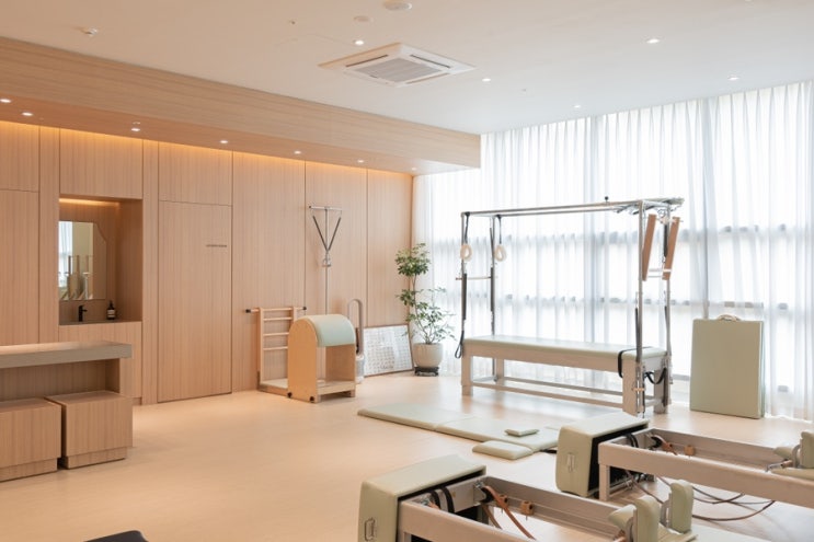 [평촌필라테스] 12월 3:1그룹 화목 저녁 9시 추가오픈! : 네이버 블로그