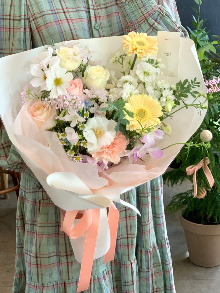 꽃다발 플레리위례꽃집송파꽃집문정동꽃집성남꽃집여자친구꽃다발위례꽃위례꽃다발기념일꽃다발프로포즈꽃다발브라이덜샤워꽃