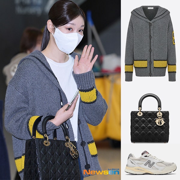 김연아 공항패션 디올레이디백 미듐 블랙 가방회색 니트가디건뉴발란스운동화 신발 네이버 블로그