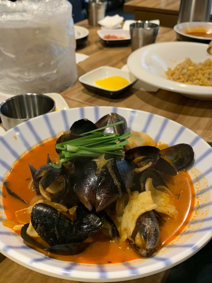 서대문역 맛집1탄 영빈루레드 난바우동 짬뽕주의 고가빈커리하우스 미친피자 네이버 블로그