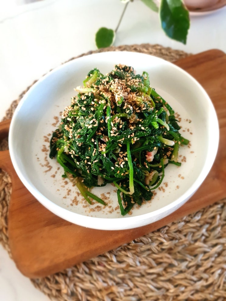 시금치나물무침 영양가 살려 맛있게 무치는법 겨울 섬초 시금치 데치기 다듬기 한식 나물 집반찬 만들기 네이버 블로그