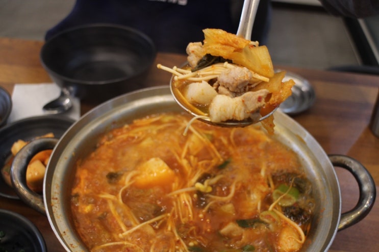 미사맛집 얼큰한 김치찌개가 땡기는 날 배부장찌개 미사역점 네이버 블로그