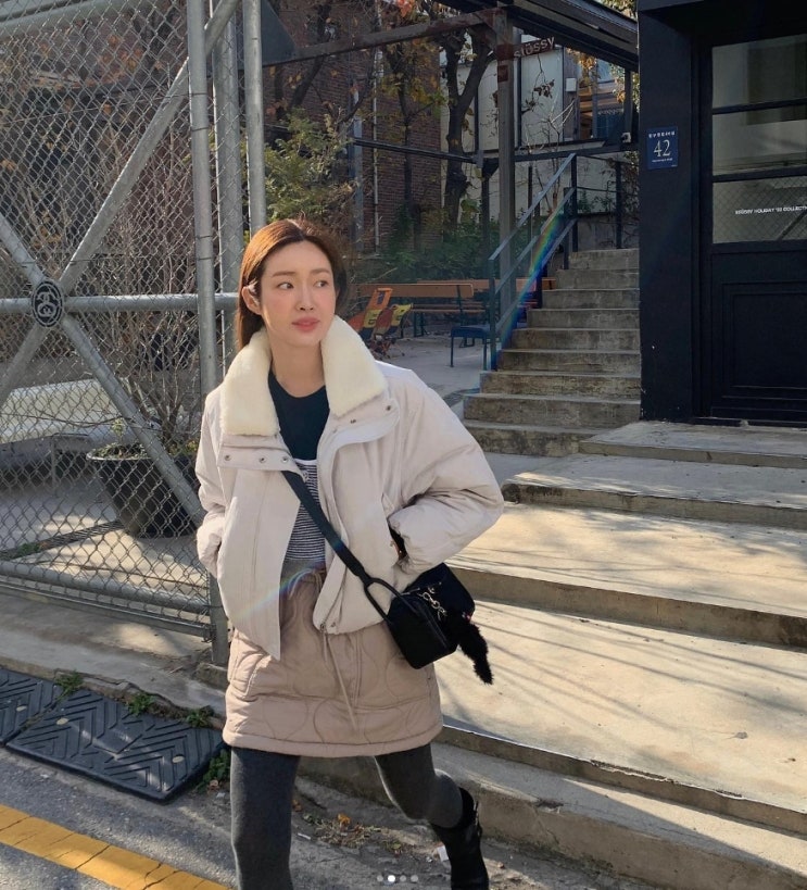 차정원패션 온앤온 구스다운 점퍼 여자 숏패딩 코디 참고 네이버 블로그