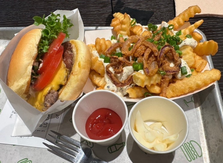 강남역삼 수제버거 쉑쉑버거 강남스퀘어점 강남에만 쉑쉑버거가 2개가 있네 핫한 수제버거 원조 신분당선 강남역 근처