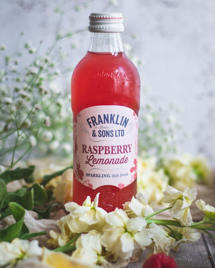 매번 똑같은 커피가 질렸다면? 카페 병음료 추천! "프랭클린 라즈베리 레모네이드 Franklin Raspberry ...