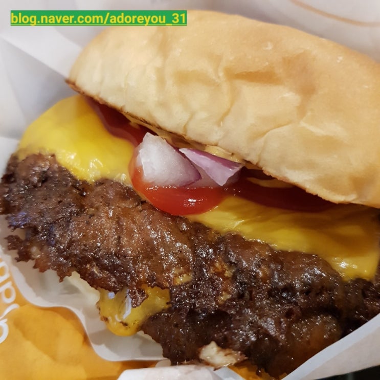 롯데몰수원점 롯데백화점수원점 햄버거 버거스올마이티 Burgers Almighty 더블올치즈버거 치킨스매쉬버거