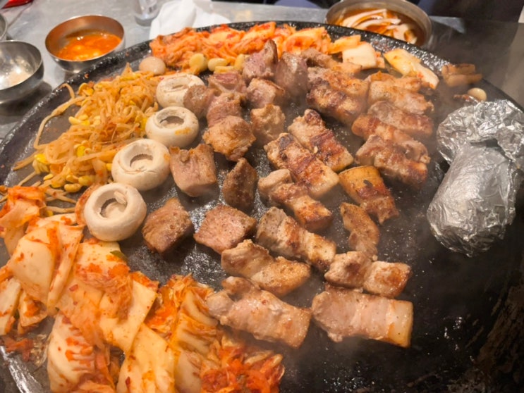 합정맛집합정고기집 합정역 근처 삼겹살맛집 동두천솥뚜껑삼겹살 합정점 네이버 블로그