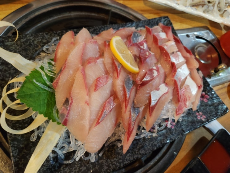 싱싱 오징어 바다 N 차로 가기 좋은 제철 회 방어가 맛있는 상봉 술집 네이버 블로그