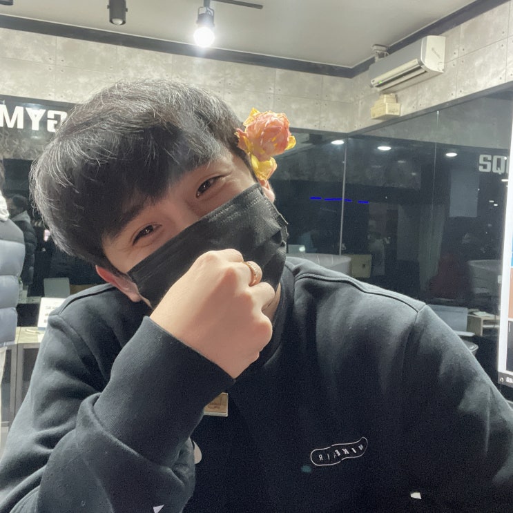 증산필라테스응암필라테스새절pt증산pt북가좌pt 스퀘어짐 증산의 부드러운 카리스마 Jin쌤의 생일을 축하합니다~😍 Pt