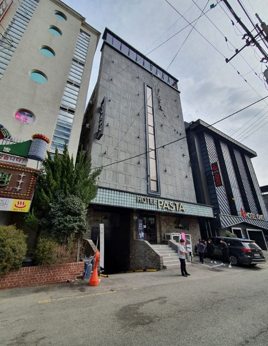 경남 양산시 모텔여관경매 11억7천 북부동 양산북부시장인근 대지90평 건물390평 5층 숙박시설 유찰2회 시세보다싼 양산시
