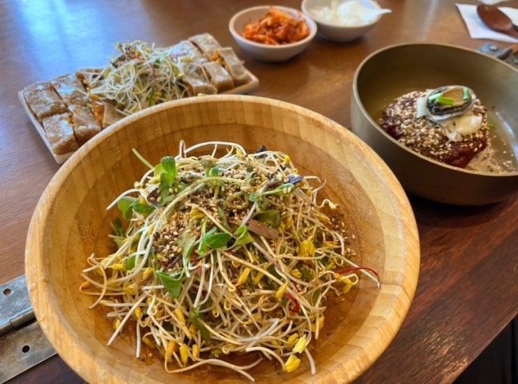 잘 빠진 메밀 서촌 본점 직원들 덕분에 더 맛나게 느껴지는 식당 네이버 블로그