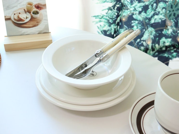 시라쿠스 뉴욕 접시 예쁜 크림 컬러 아트박스 품 POOM : 네이버 블로그