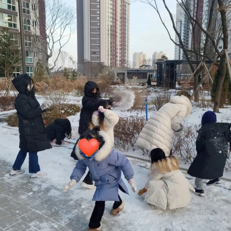 삼성영어 검단파라곤교실 우리아이 영어 즐겁게 배우되 제대로 배울 수 있는 곳 눈이와서 교실밖에서 놀면서 영어배우기 네이버 블로그