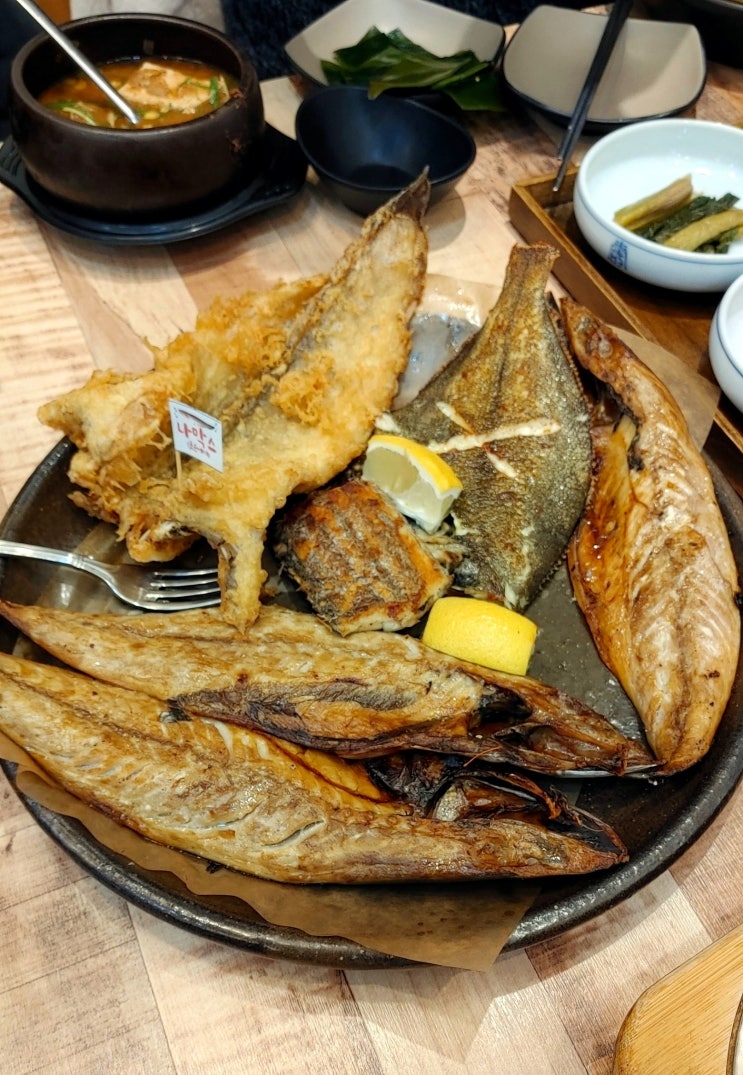 제철생선구이와 기본찬이 훌륭한 고양시 성사골테마거리맛집 민쿡앞바당 네이버 블로그
