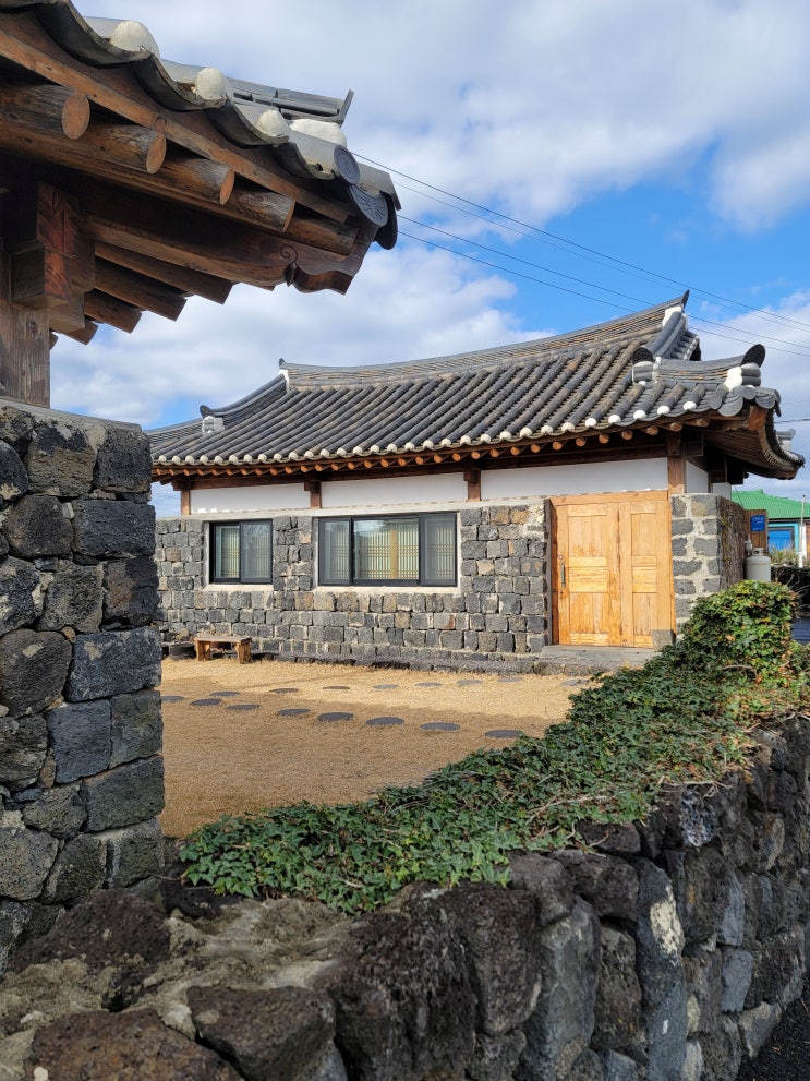 제주 구좌읍 숙소 동박생이 제주도 동쪽 월정리 돌집 펜션 추천 네이버 블로그