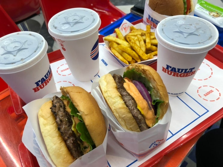여의도 더현대 서울 폴트버거 Fault Burger 가격 위치 더현대 르프리크 버거와 솔직비교 내돈내산 네이버 블로그