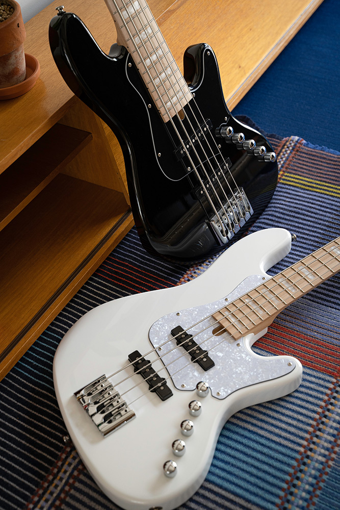 콜트 Elrick NJS Bass, 재즈 베이스의 새로운 기준! 콜트 x 엘릭 콜라보 베이스 기타 : 네이버 블로그