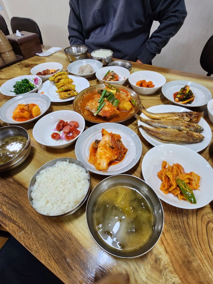 🍽 광주맛집봉선동 하얀 도화지 같은 이팝에 다채로운 컬러의 반찬으로 그리는 그림~ 백반 한상차림 By 푸짐한집 네이버 블로그