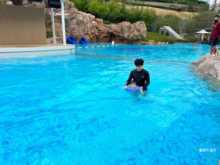 제주 롯데호텔 20개월 아기랑 즐거웠던 호캉스 후기 조식 뷔페 수영장 키즈월드 산책로 네이버 블로그