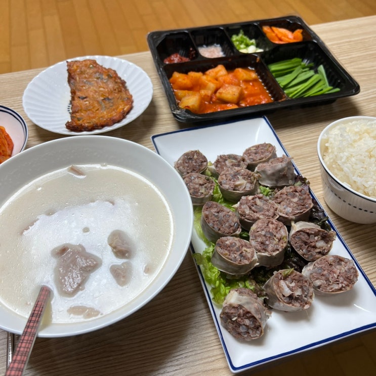 수원 배달음식 추천 / 매탄동 국밥 맛집 : 기울어진 뚝배기 : 네이버 블로그
