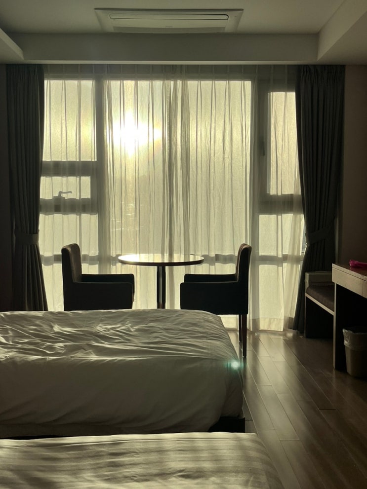 내돈내산 프레이저플레이스 센트럴서울 / 가성비 호캉스 스튜디오 트윈 후기 (수영장, 헬스장, 사우나, 룸 컨디션 등) : 네이버 블로그