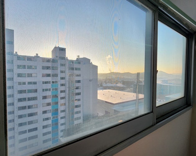 겨울철대비 난방비 절약 베란다 방한단열필름 셀프시공 와룡물산 창문단열필름 자외선차단 네이버 블로그