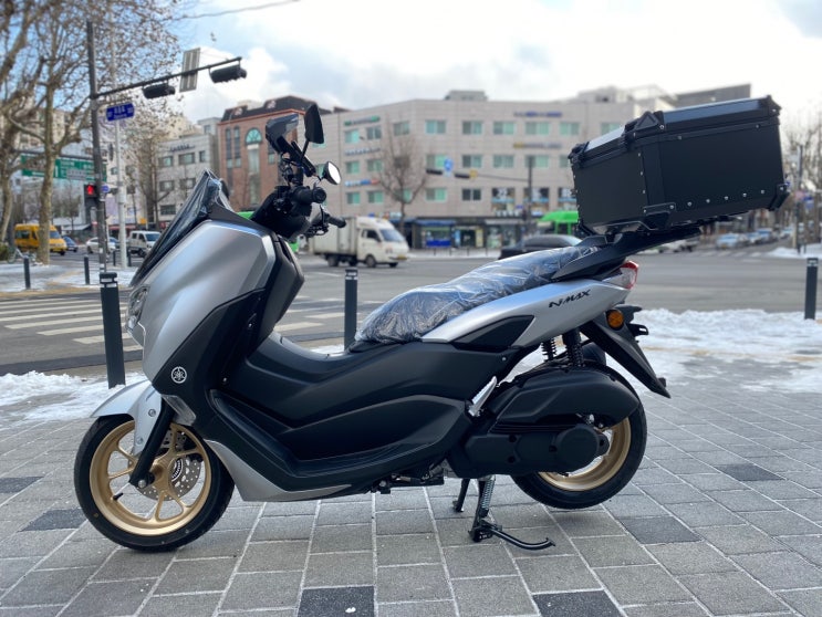 야마하 Nmax125 신차출고 열선그립 알루미늄85l 탑박스 탑박스 브라켓 핸들토시 자석거치대 롱 윈드