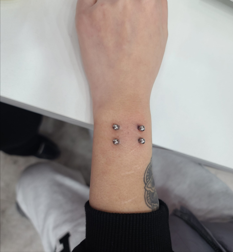 전주피어싱 Body piercing Wrist piercing 손목피어싱 : 네이버 블로그