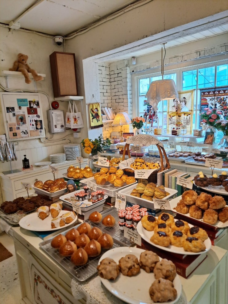 연남동 | 카페 레이어드, 빈티지한 유럽 무드의 스콘맛집 : 네이버 블로그