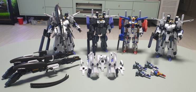 [다반 MG] 3302 FAZZ Ver.KA 02편: 반다이 MG ZZ 건담과 비교 : 네이버 블로그