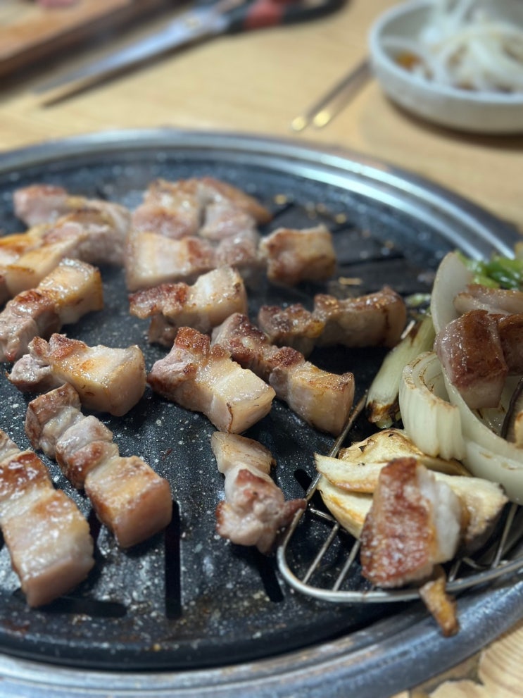 김해 장유 율하카페거리 숨은 고기 맛집 흑돼지도 먹고 장어도 먹고 나오는 네이버 블로그