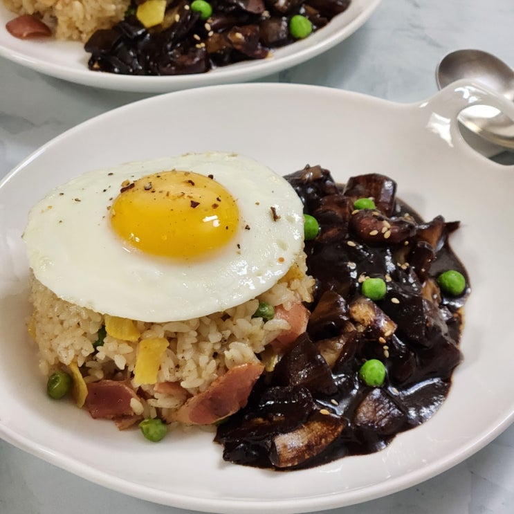 집밥 오도독 단무지 넣은 불맛나는 베이컨마늘볶음밥 레시피 마늘볶음밥 베이컨볶음밥 마늘요리 베이컨요리 점심메뉴추천 네이버 블로그