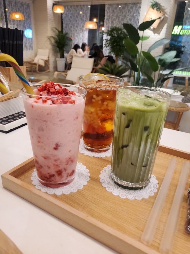 공주시카페 공주대카페 신관동카페 공주가볼만한곳 수제디저트 디저트카페 말차라떼 리얼딸기스무디 복숭아아이스티 애견